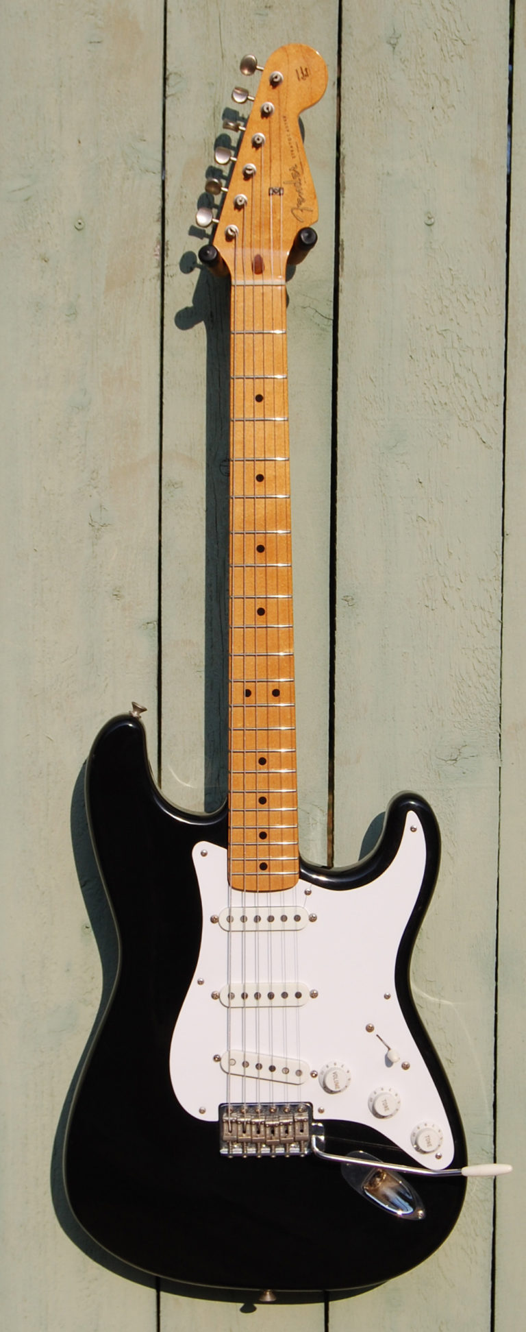 1987 Fender Vintage ’57 reissue Stratocaster Black – Joe The Guitarman