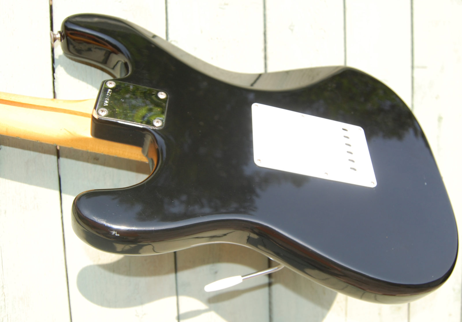 1988 Fender Vintage ’57 reissue Stratocaster back and side view. – Joe ...